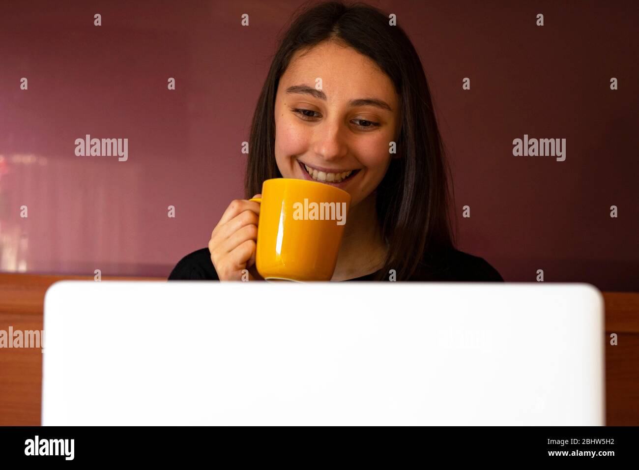 Office working drinking coffee hi-res stock photography and images - Alamy