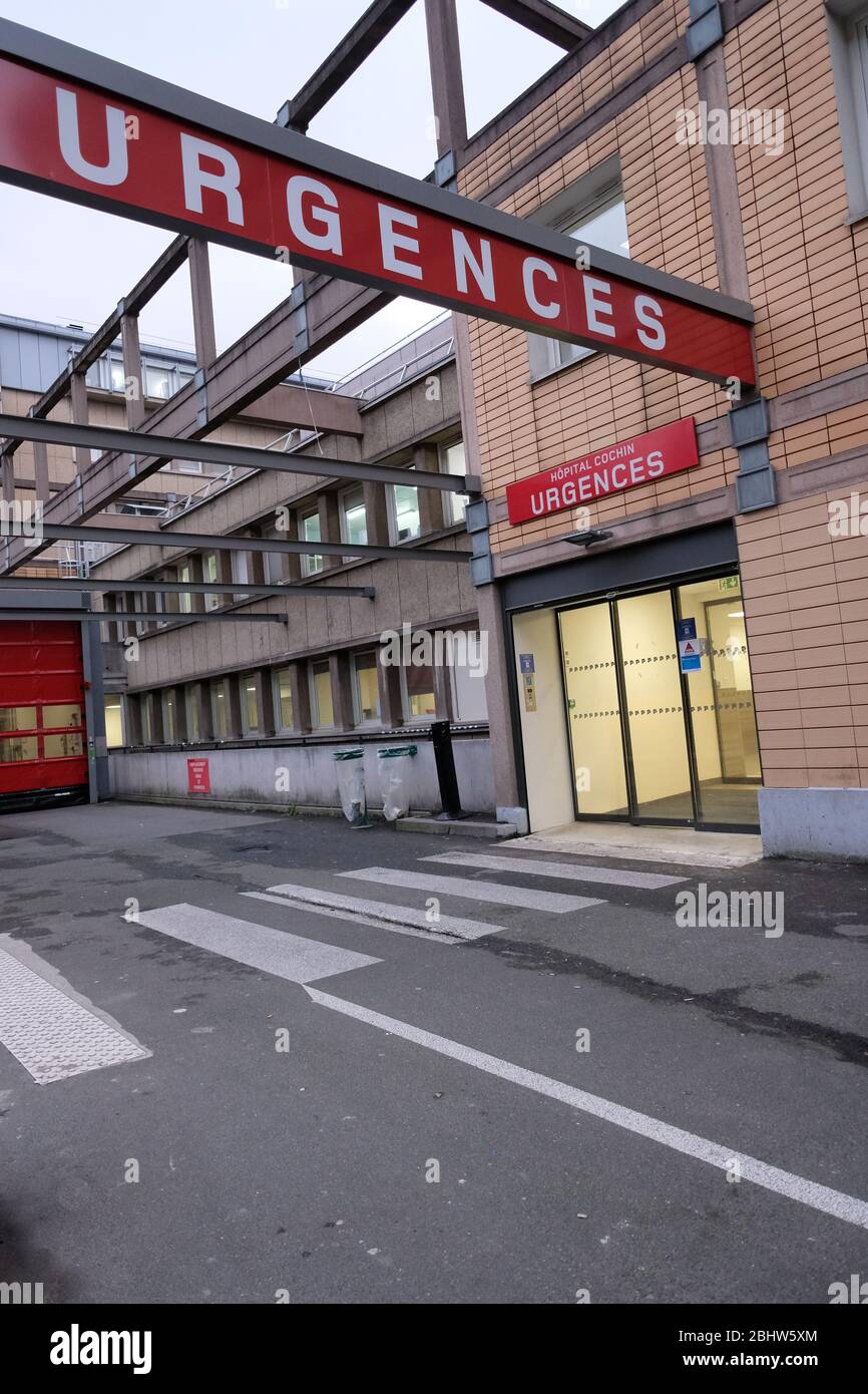 Emergency hospitals hi-res stock photography and images - Alamy