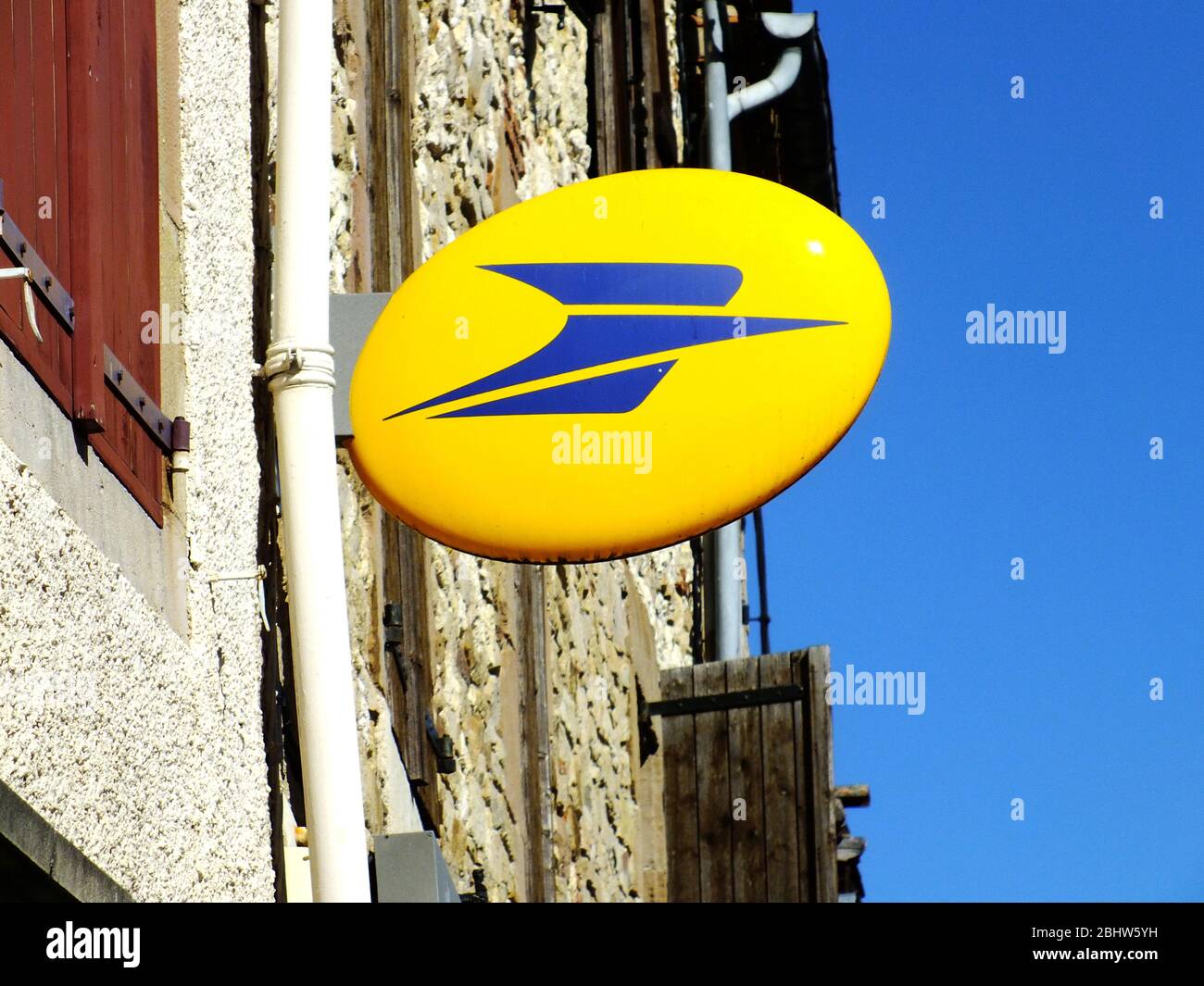 Signs logos symbols hi-res stock photography and images - Alamy