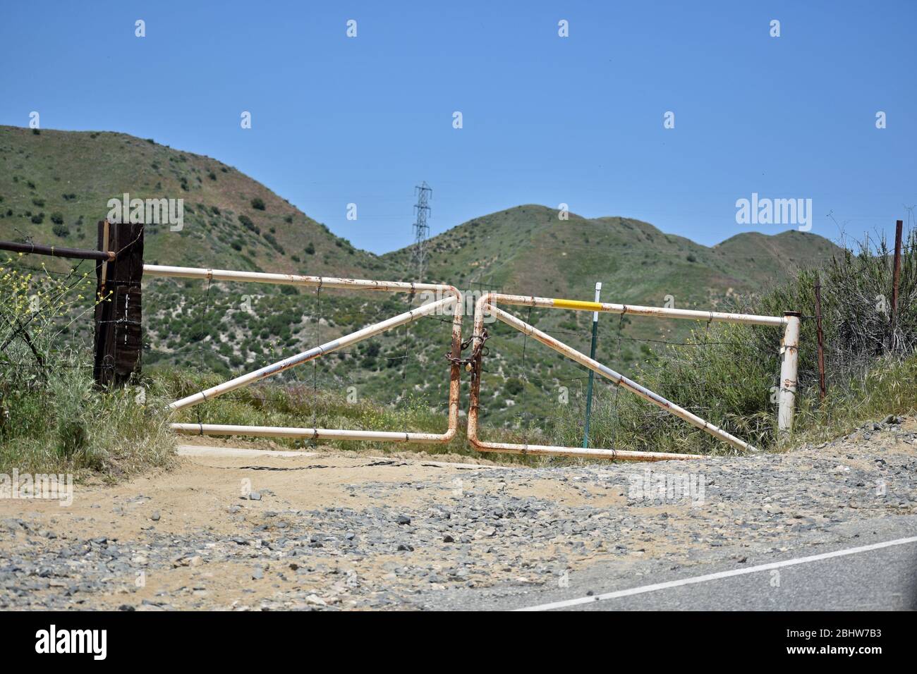 Ranch gate cattle guard hi-res stock photography and images - Alamy