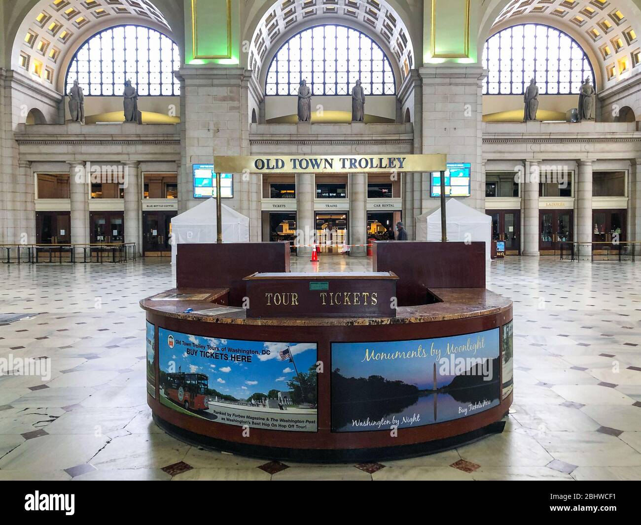 United States. 27th Apr, 2020. Union Station, normally one of the ...