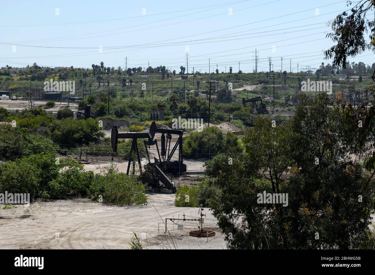 Los angeles city oil field hi-res stock photography and images - Alamy