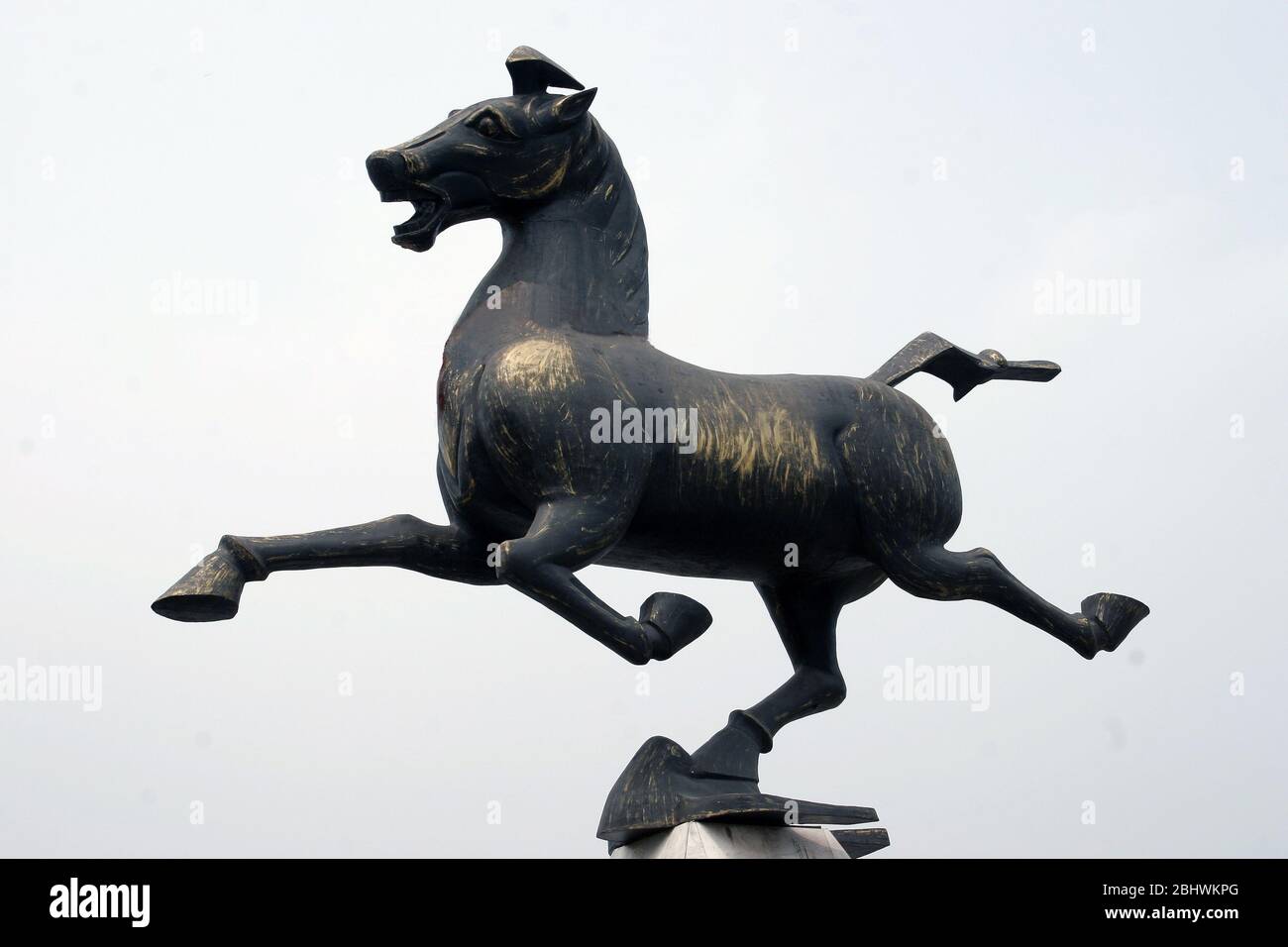 Sculpture of Chinese tourism symbolMa Ta Fei Yan Qiao Family Courtyard ...