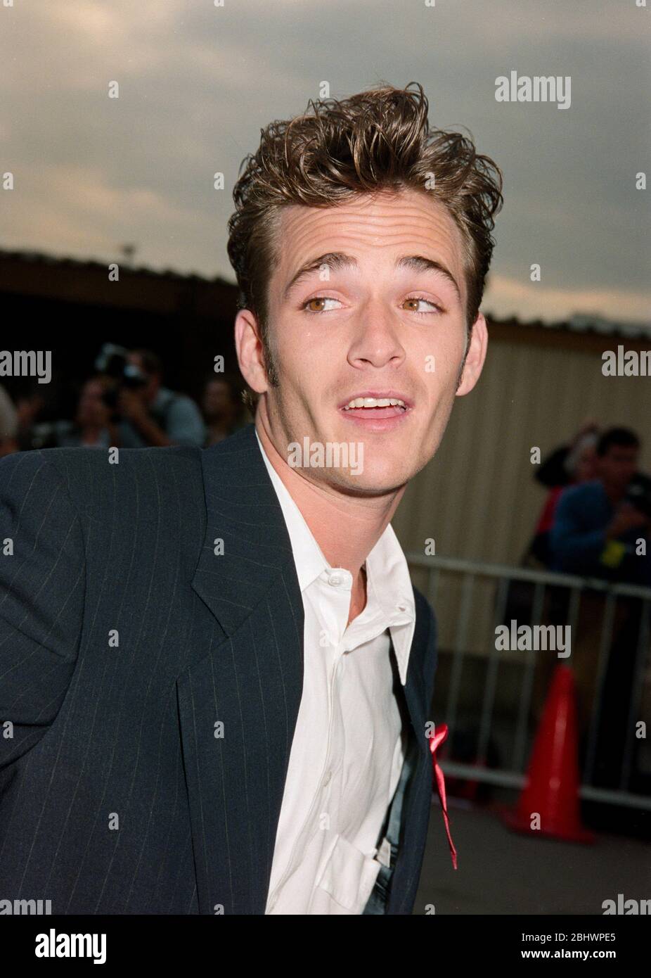 Luke perry hi-res stock photography and images - Alamy