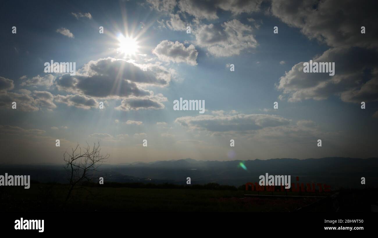 Sunlight shading hi-res stock photography and images - Alamy