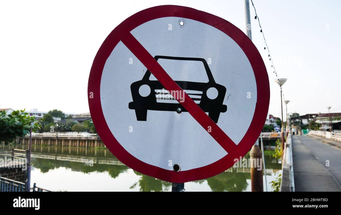 Circle Prohibited Sign For No Car or No Parking bridge Sign.Zone alarm ...