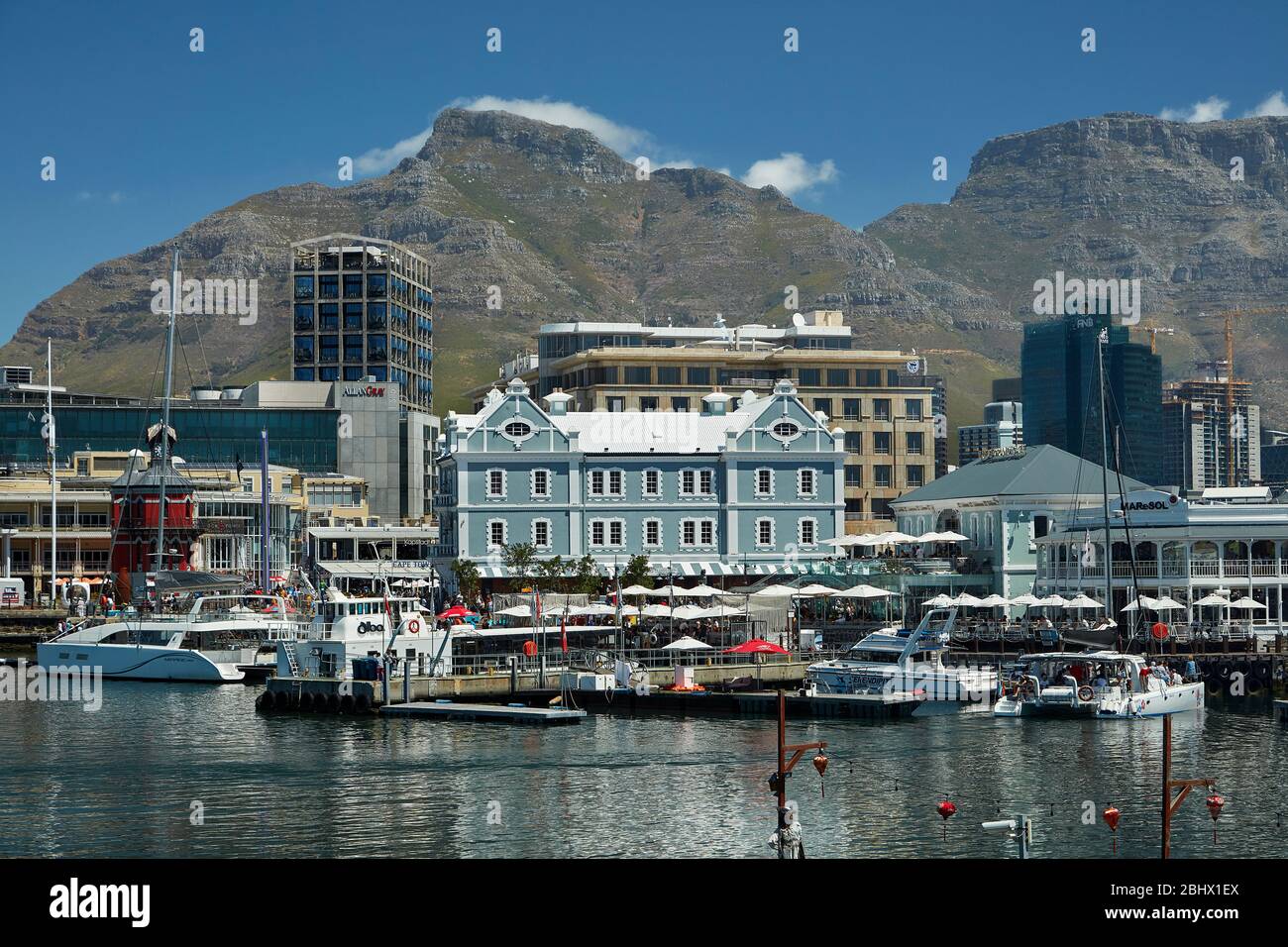 Old port captains building table mountain hi-res stock photography and ...