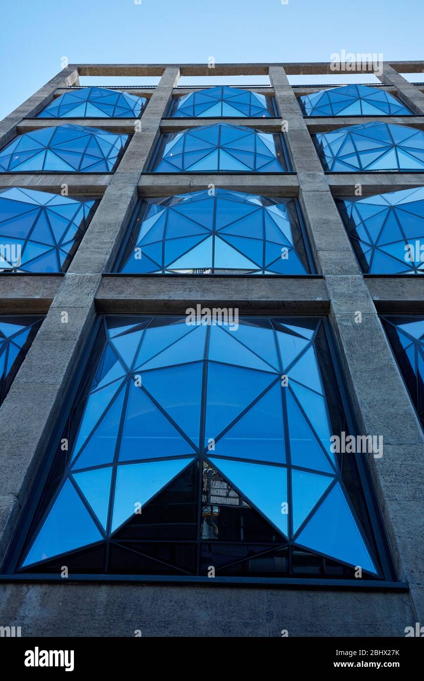 The Silo Hotel, and Zeitz Museum of Contemporary Art Africa, Victoria ...