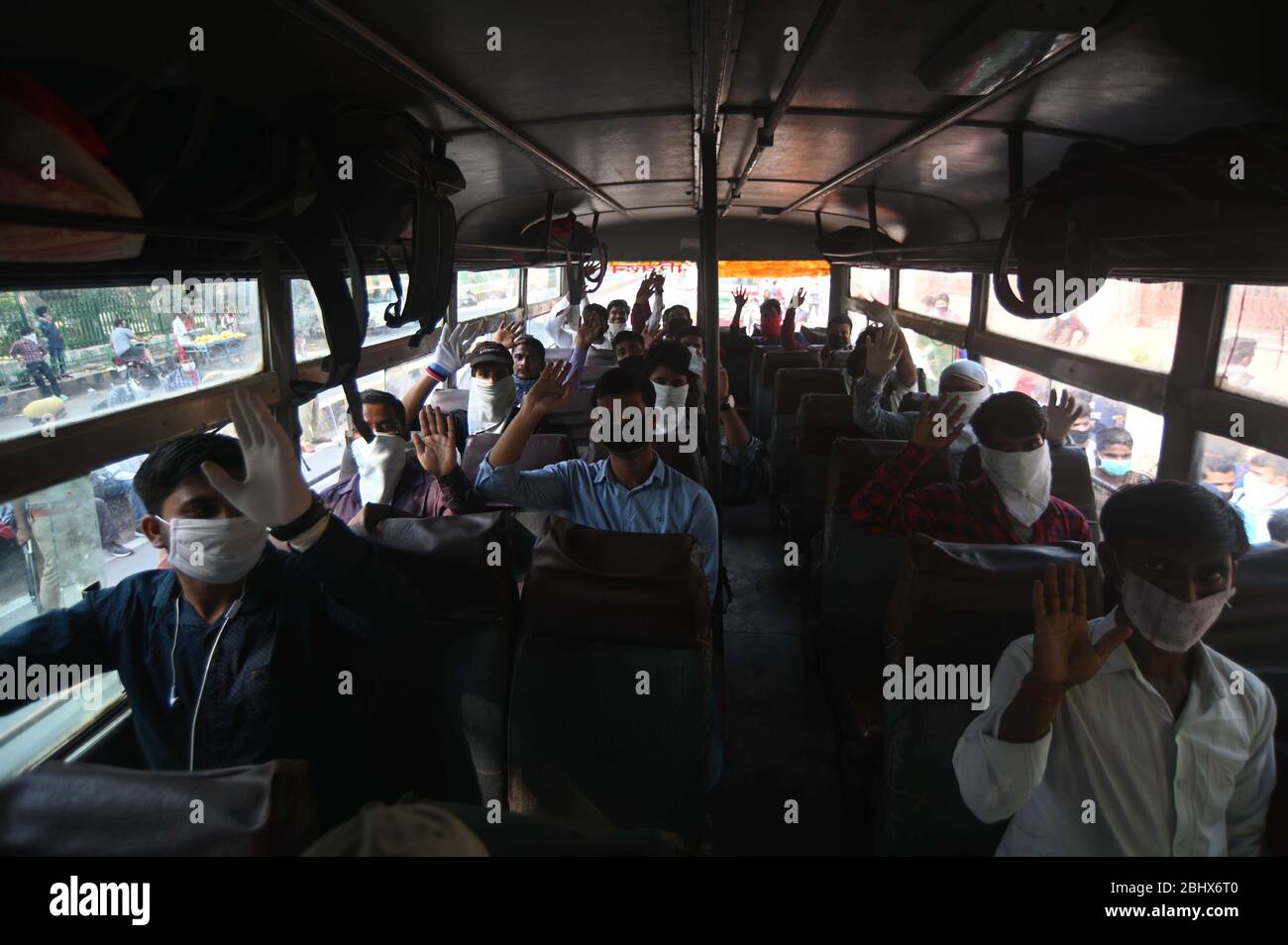 Roadways buses hi-res stock photography and images - Alamy