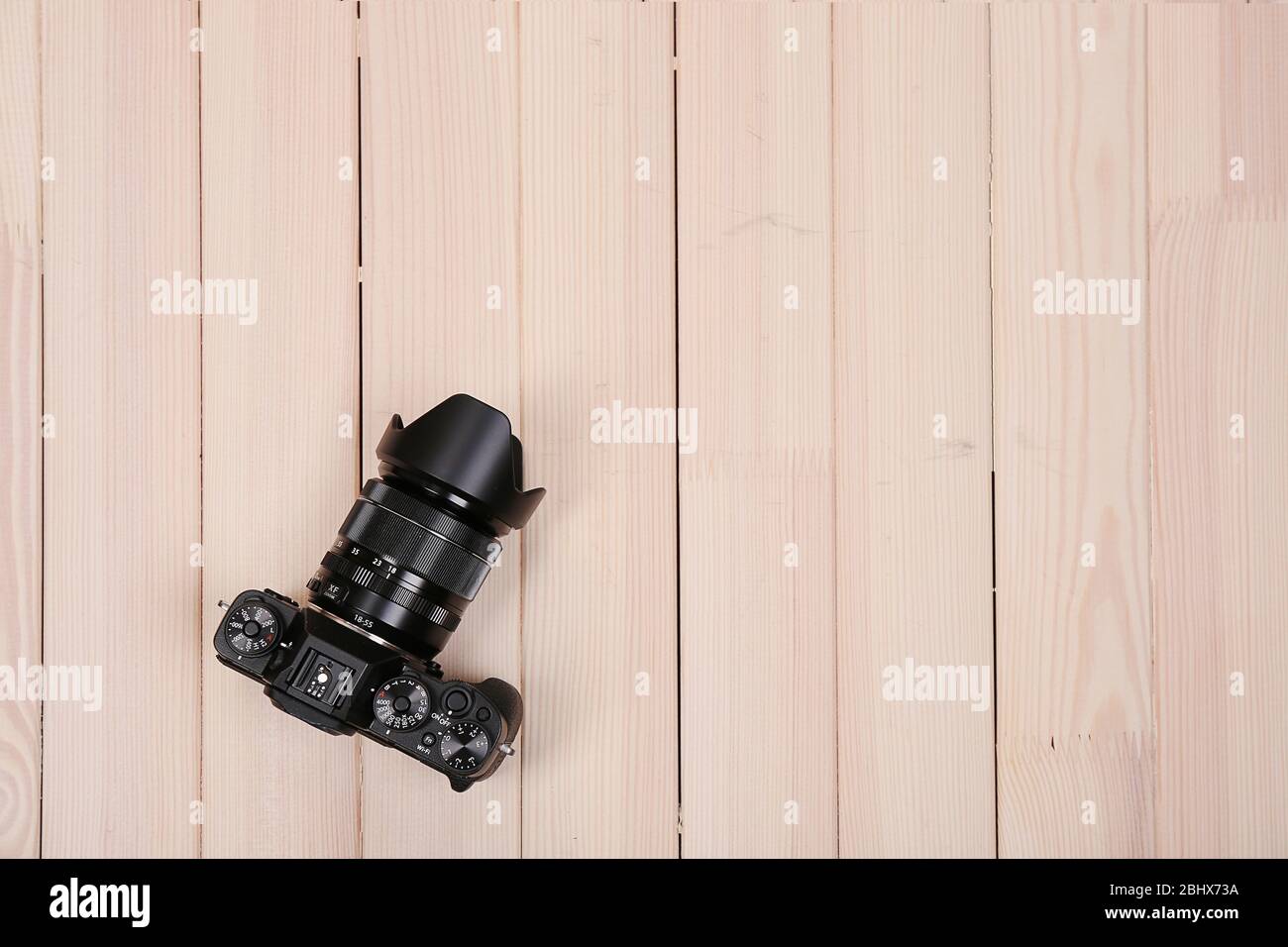Modern photo camera still image hi-res stock photography and images - Alamy