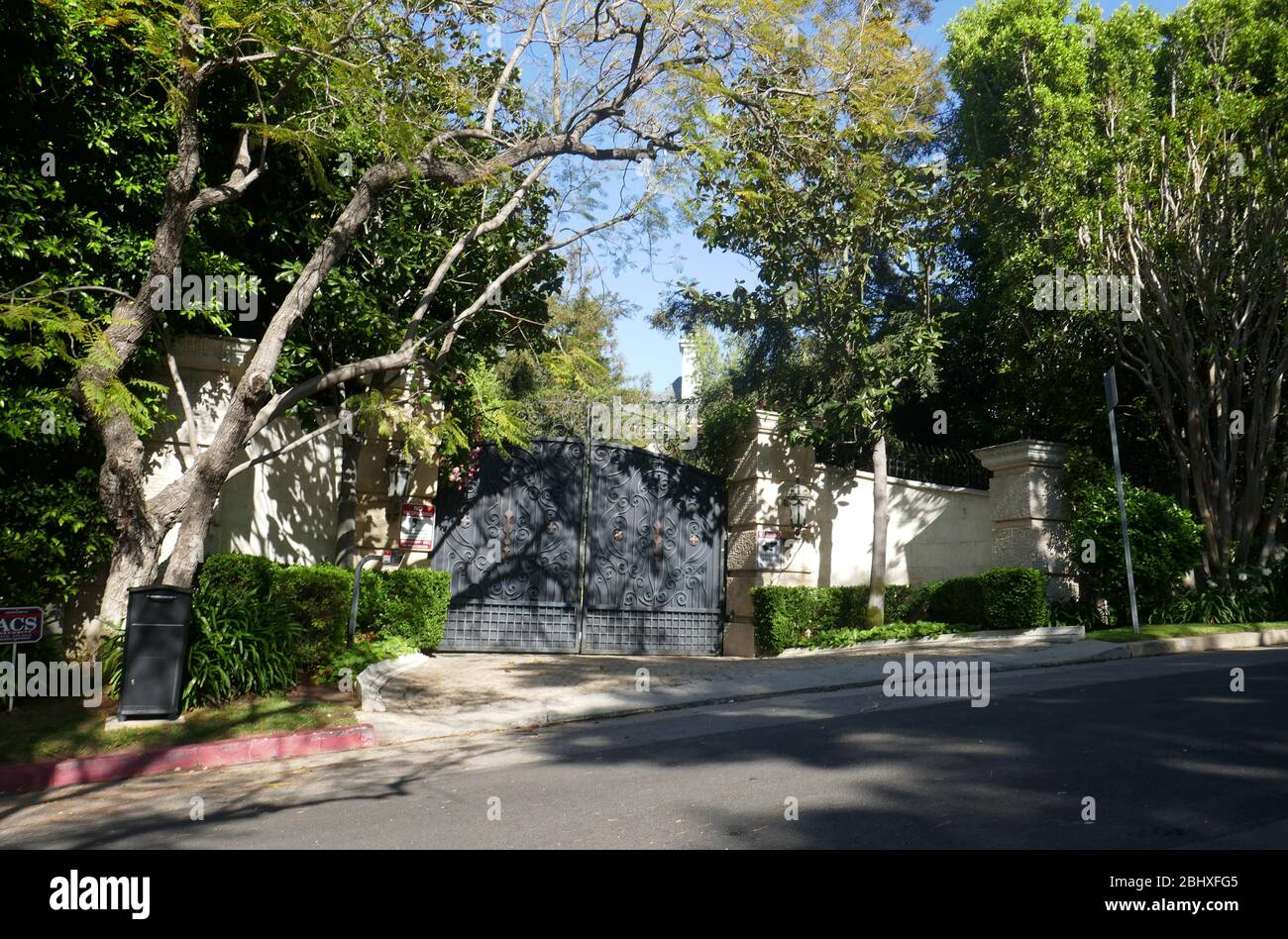 Michael Jackson House Beverly Hills Michael Jackson's Mansion In