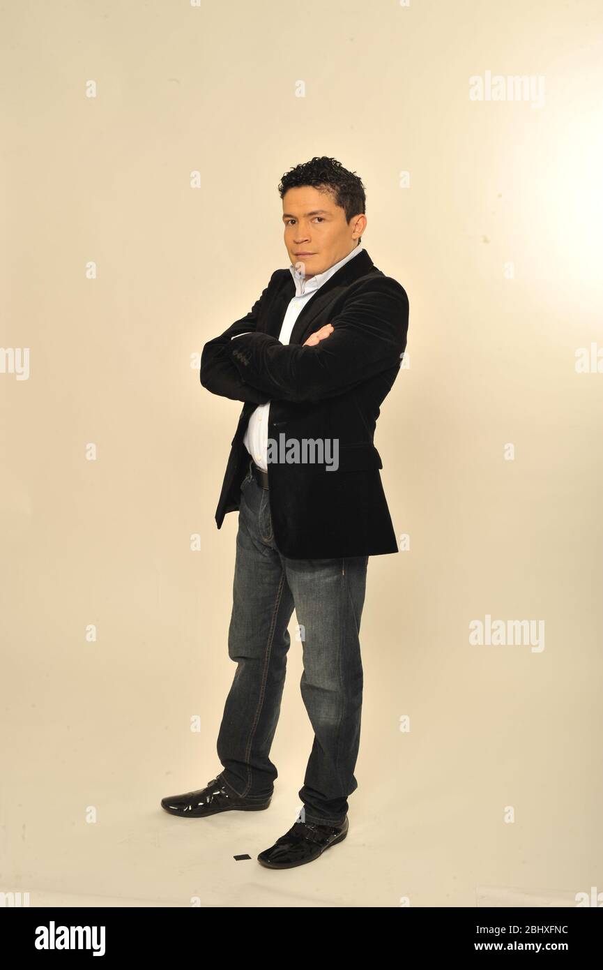 Archi Solis or Ulises Solís. Archi Solis, boxer. boxer portrait session ...