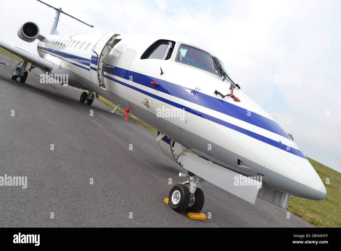 Plane stripe hi-res stock photography and images - Alamy