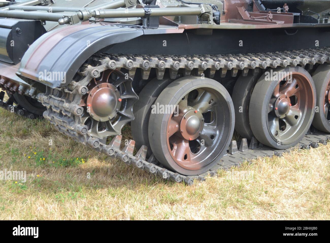 Caterpillar tread hi-res stock photography and images - Alamy