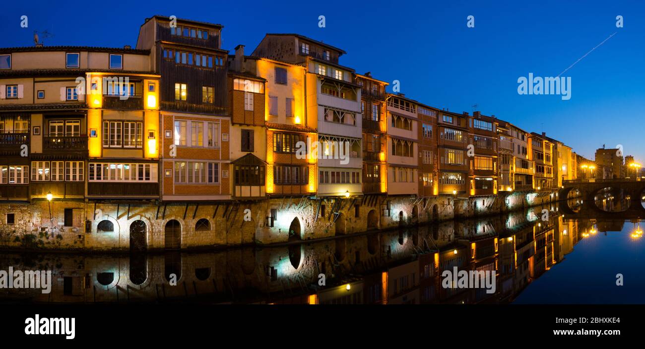 Castres skyline hi-res stock photography and images - Alamy