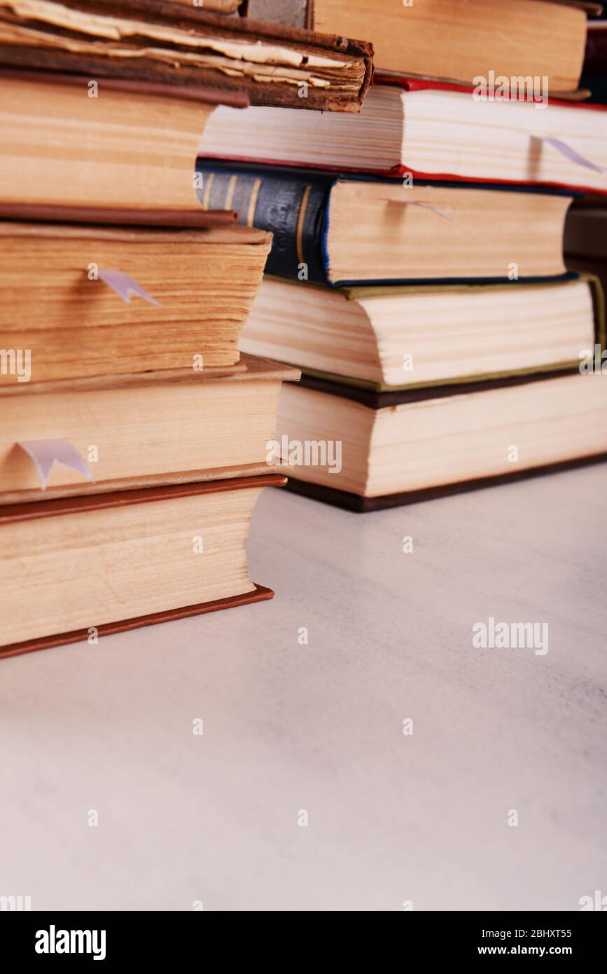 Stacks books on table hi-res stock photography and images - Alamy