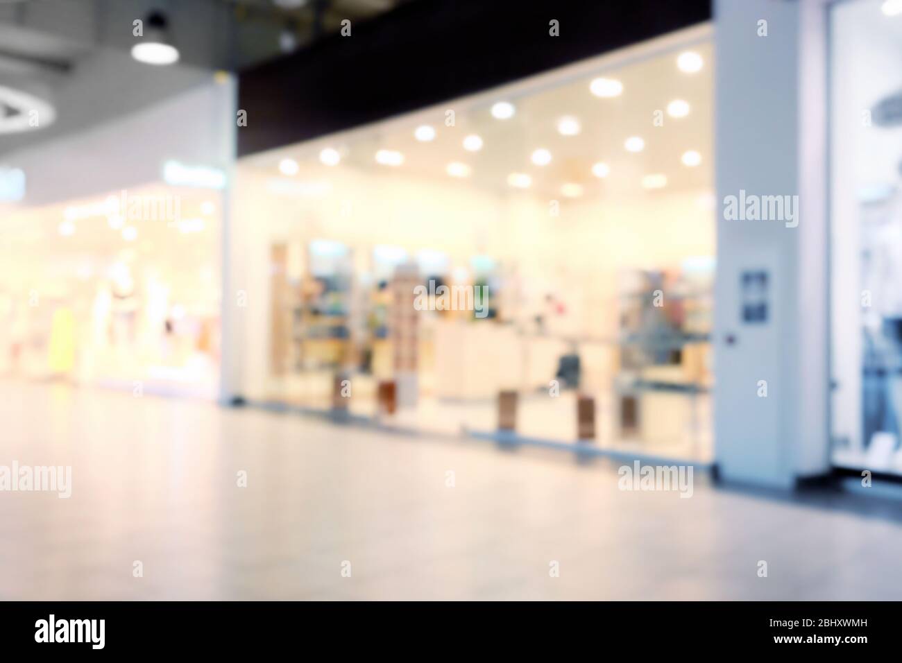 Blurred background store Stock Photo - Alamy