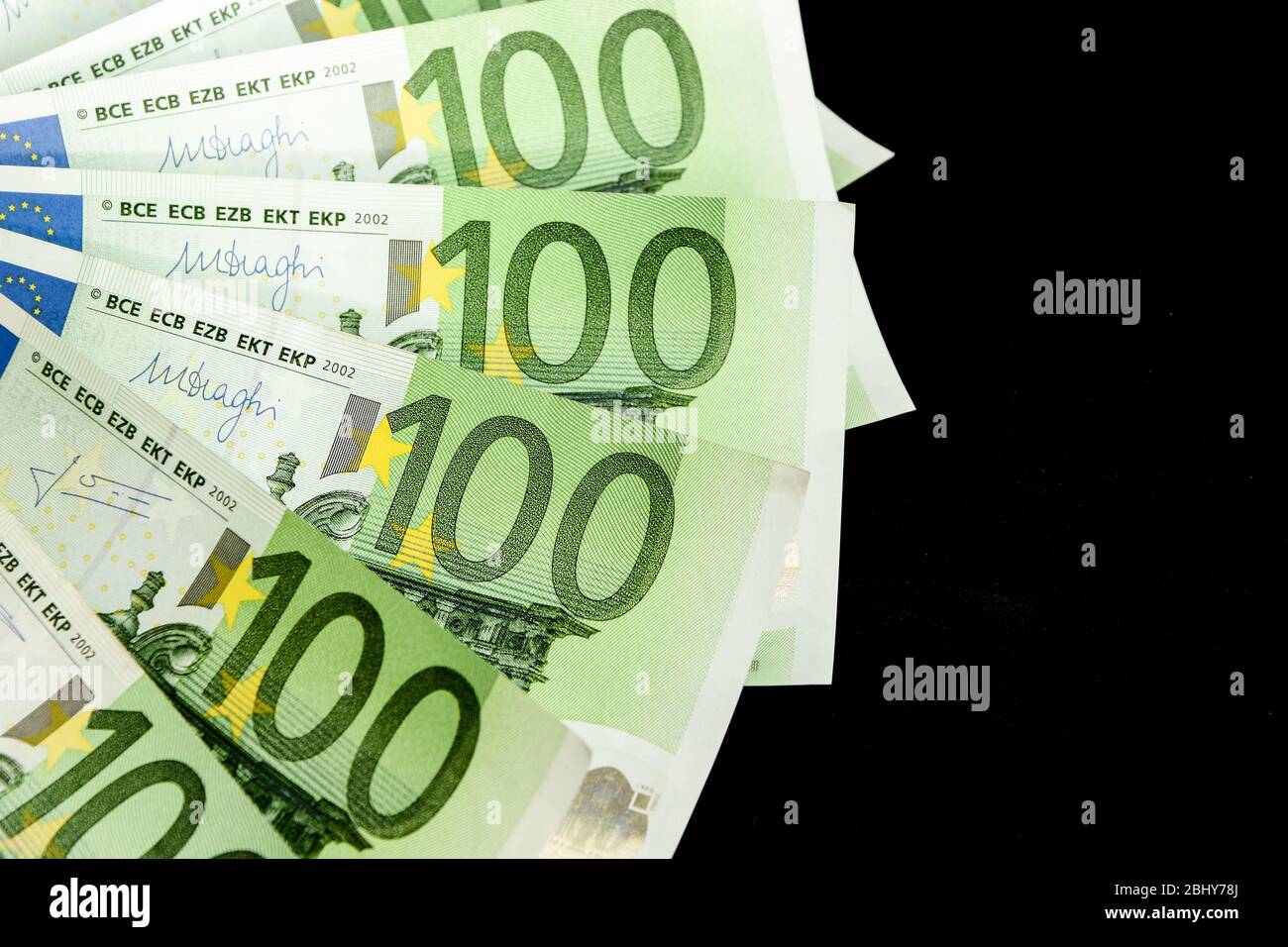 100 Euro Note High Resolution Stock Photography and Images - Alamy