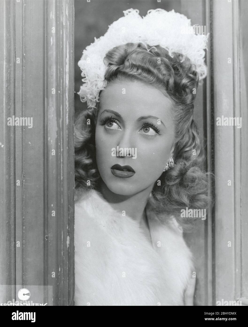 Caprices Year: 1942 - France Danielle Darrieux Director: Leo Joannon ...