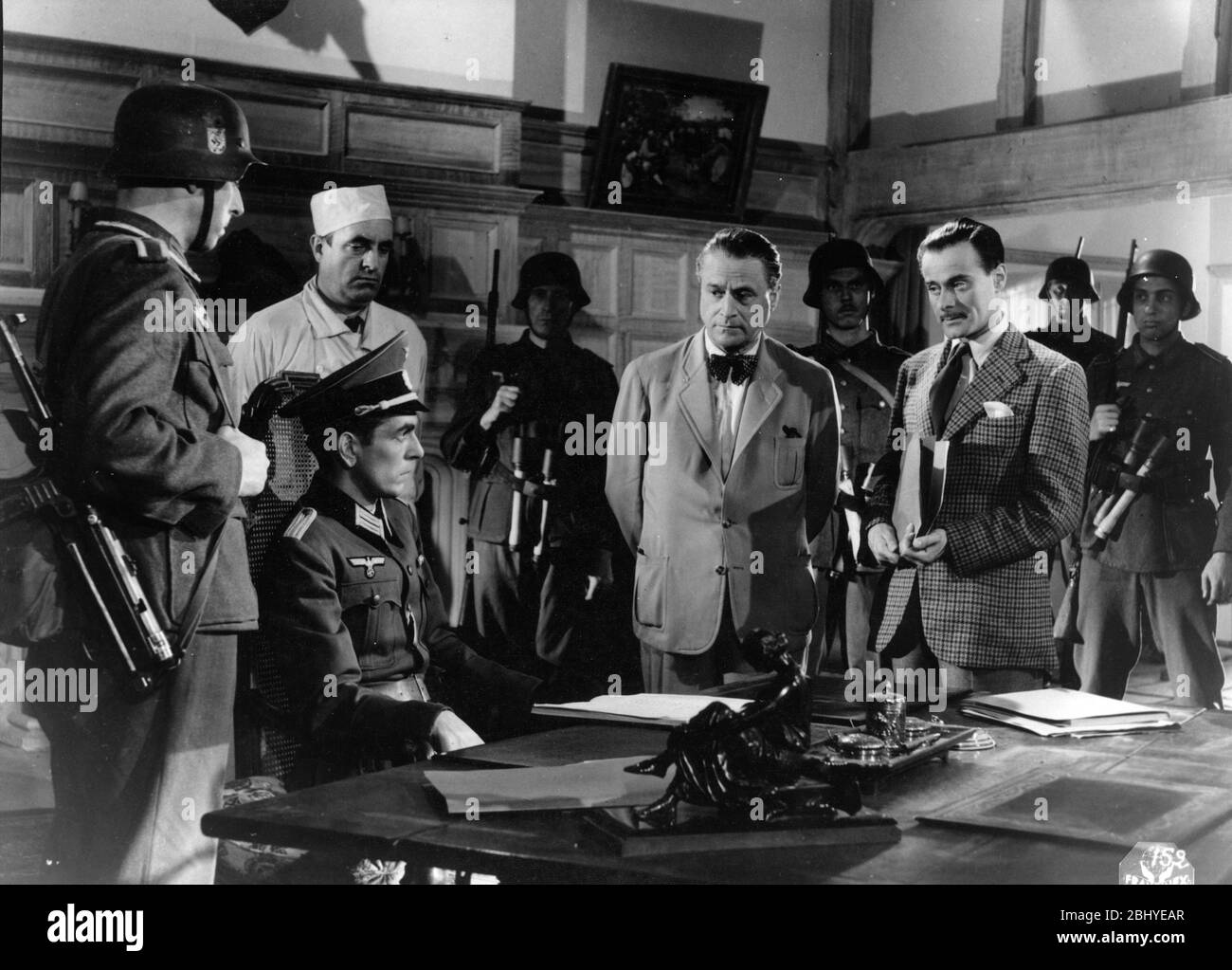 Un ami viendra ce soir Year: 1946 - France Director: Raymond Bernard ...