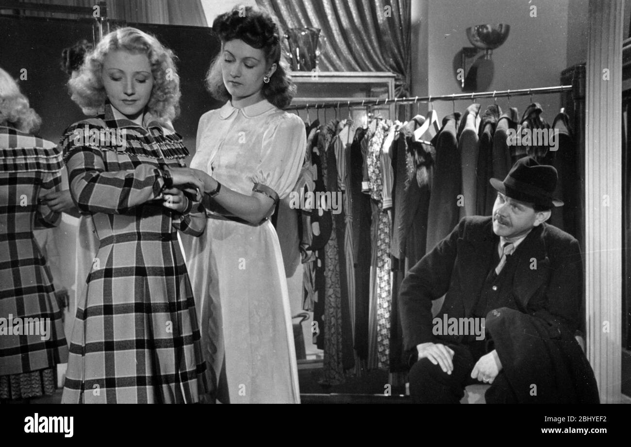 L'Homme de Londres Year : 1943 France Fernand Ledoux Director: Henri ...