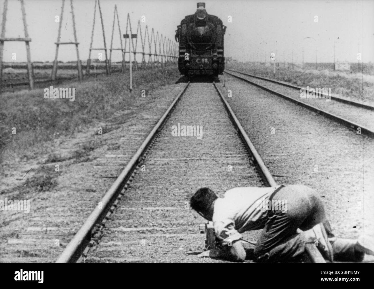 Dziga vertov hi-res stock photography and images - Alamy