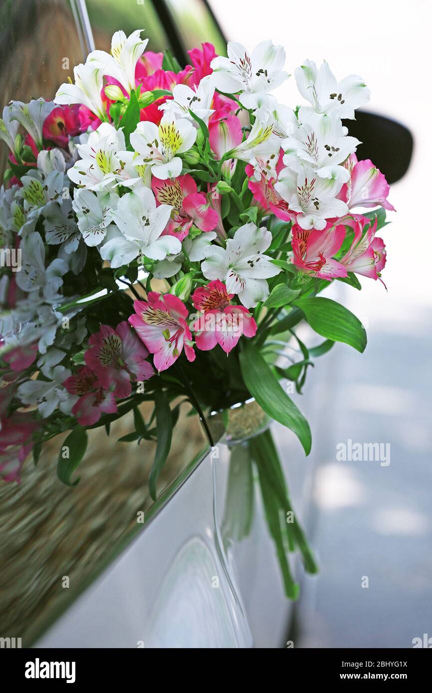 Beautiful flowers on car Stock Photo - Alamy