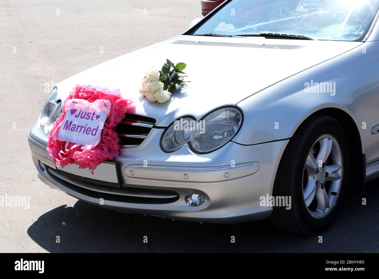 Gray wedding cabriolet, outdoors Stock Photo - Alamy