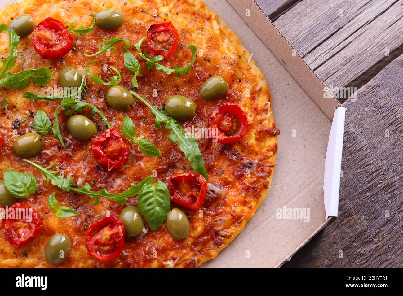 Round pizza boxes hi-res stock photography and images - Alamy