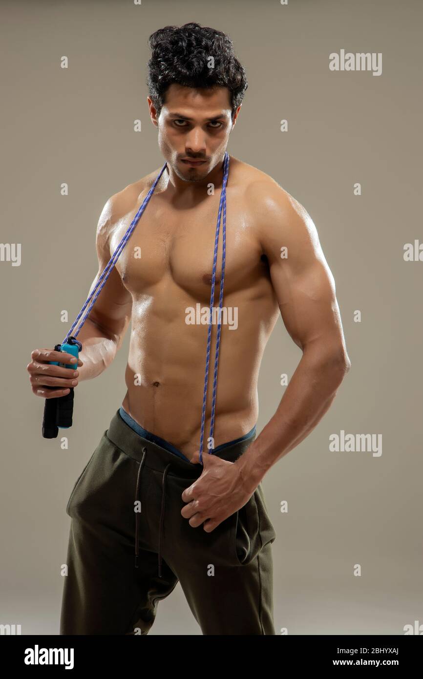 Rope around her neck hi-res stock photography and images - Alamy