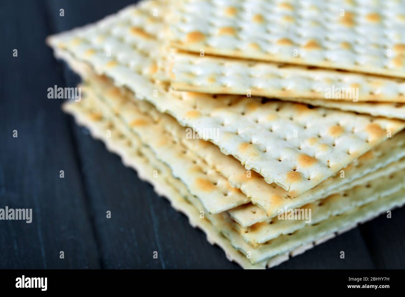 Matzo passover on table hi-res stock photography and images - Alamy