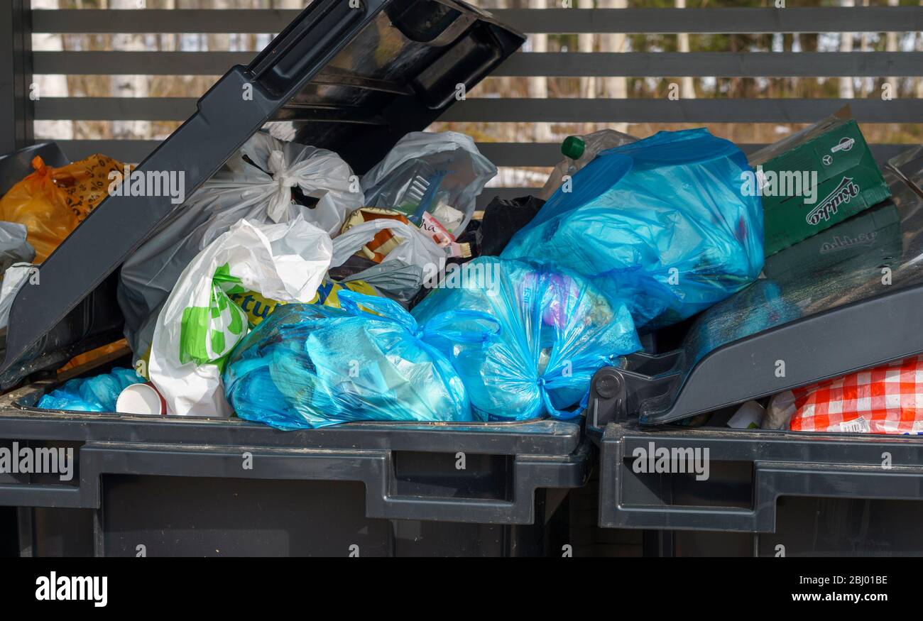 Overfilled hi-res stock photography and images - Alamy