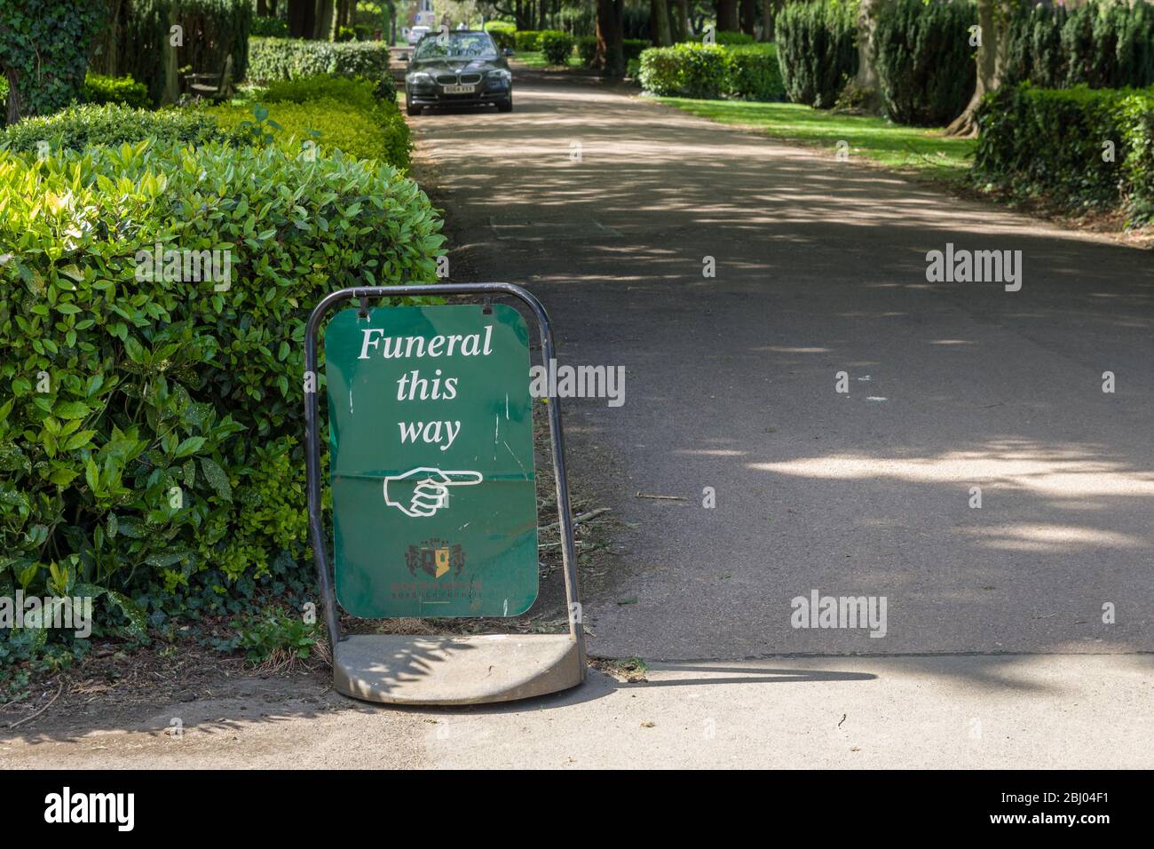 Cemetery uk sign hi-res stock photography and images - Alamy