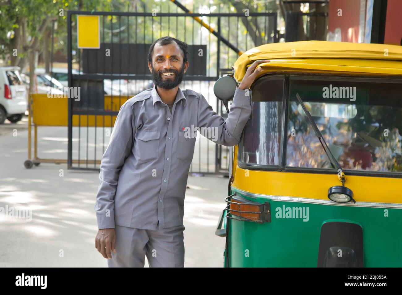 Driver uniform india hi-res stock photography and images - Alamy