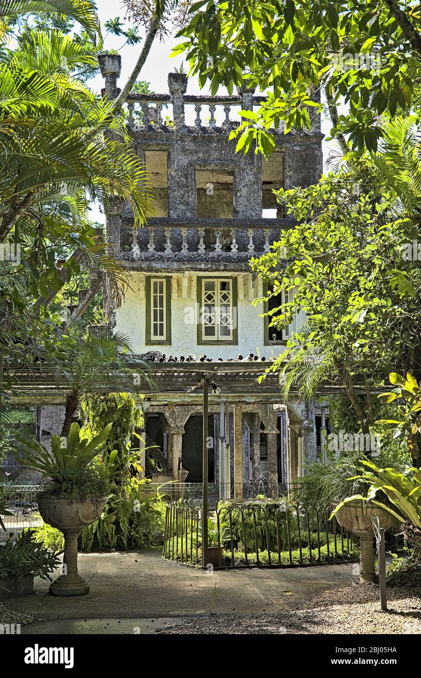 Paronella castle hi-res stock photography and images - Alamy