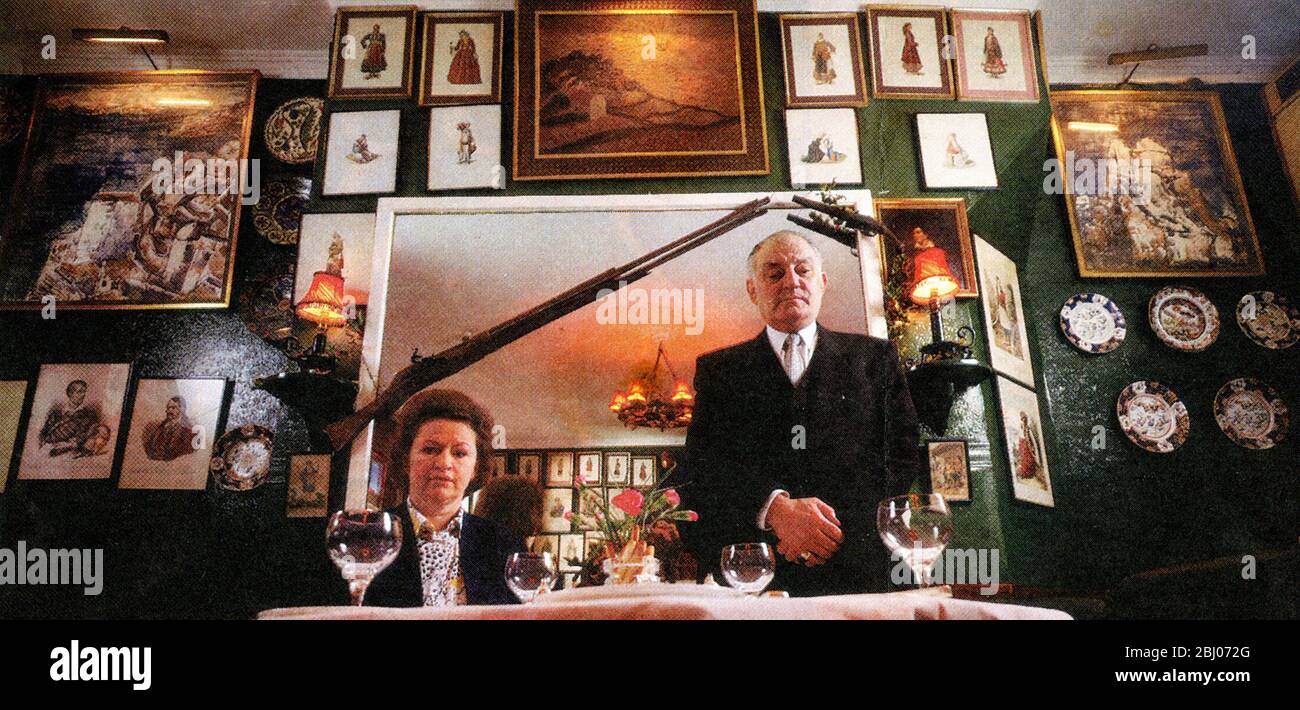 Carrier Collection of Menus - The White Tower Restaurant - 1 Percy ...