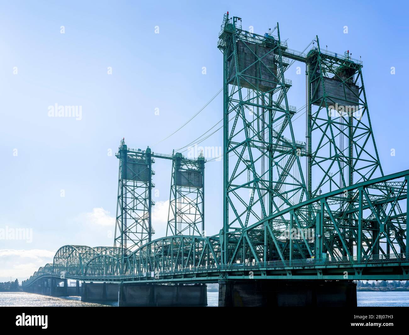An arched Columbia River Interstate drawbridge over the Columbia River ...