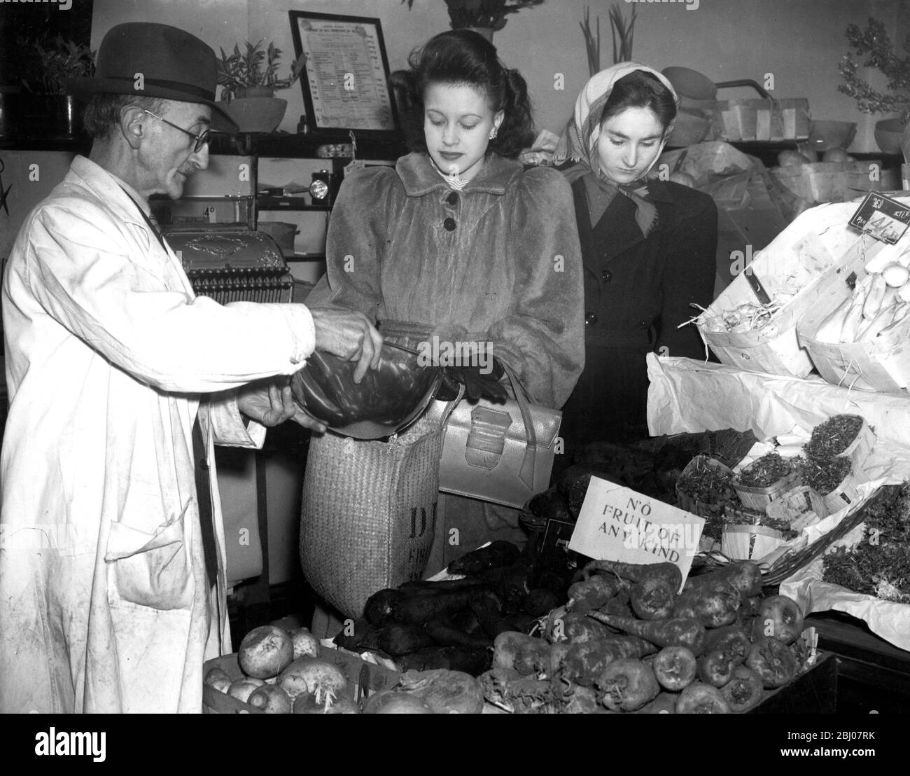 Difficult women Black and White Stock Photos & Images - Alamy