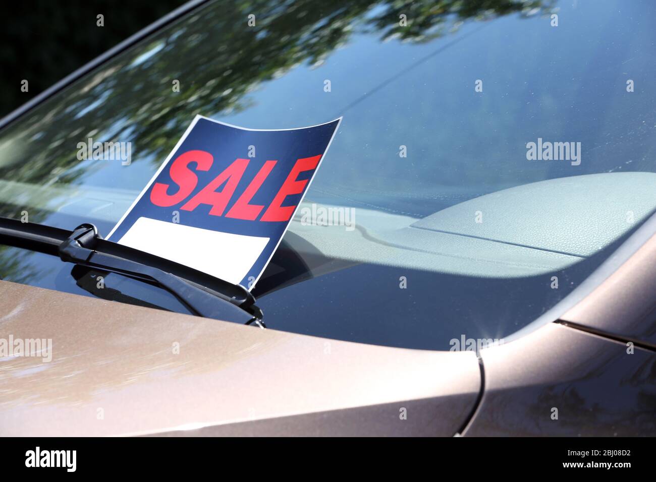 For sale sign on windshield of car Stock Photo - Alamy