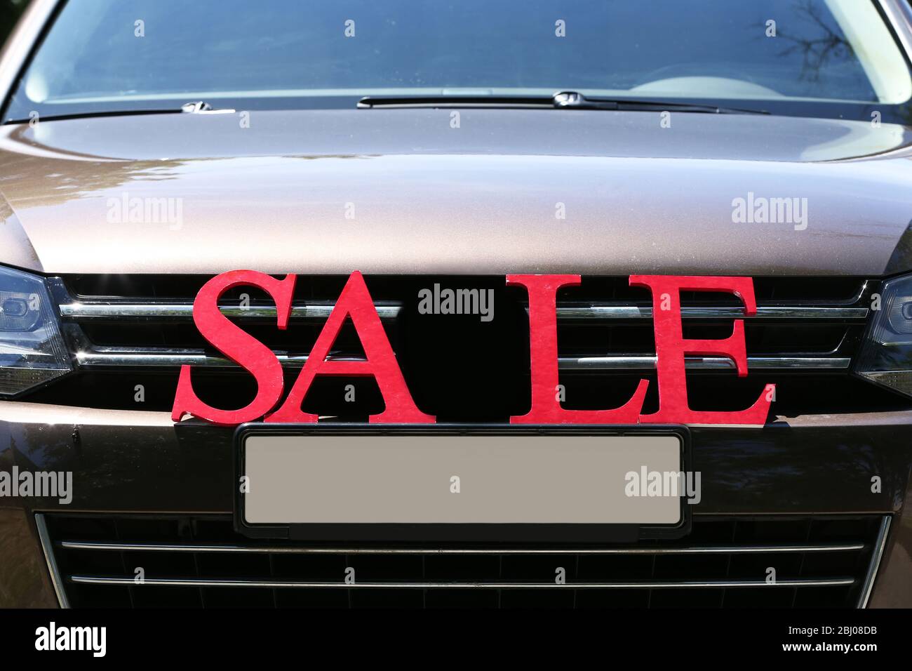For sale sign on windshield of car Stock Photo - Alamy