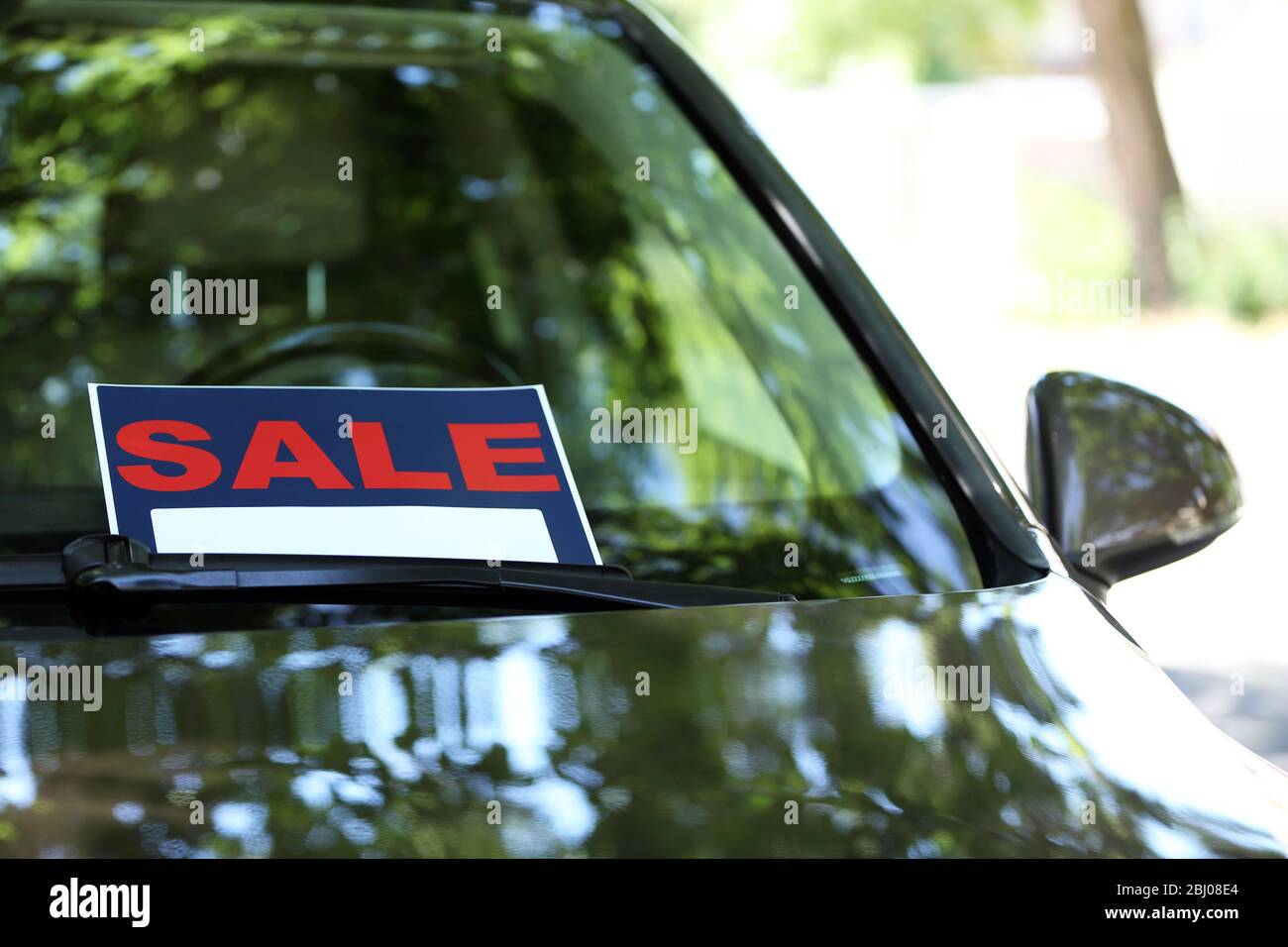 For sale sign on windshield of car Stock Photo - Alamy