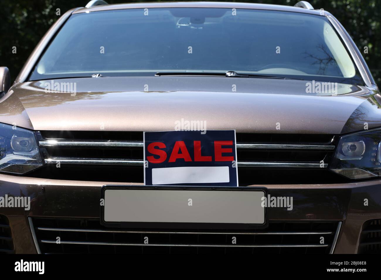 For sale sign on windshield of car Stock Photo - Alamy