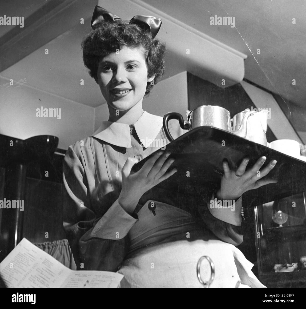 1950s waitress hi-res stock photography and images - Alamy