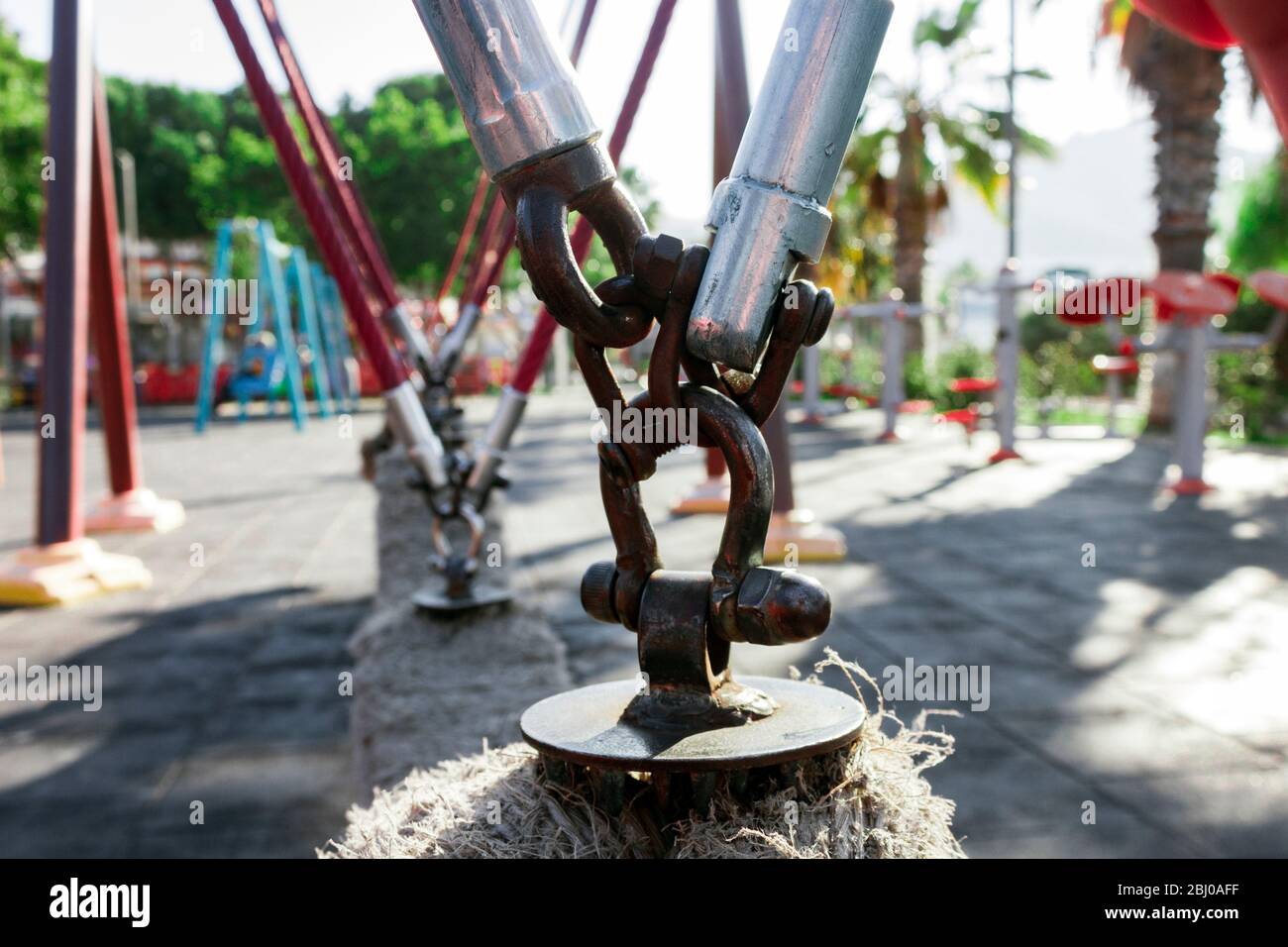 Swing suspension hi-res stock photography and images - Alamy
