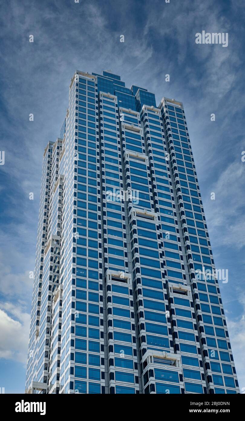 Condominium upscale hi-res stock photography and images - Alamy