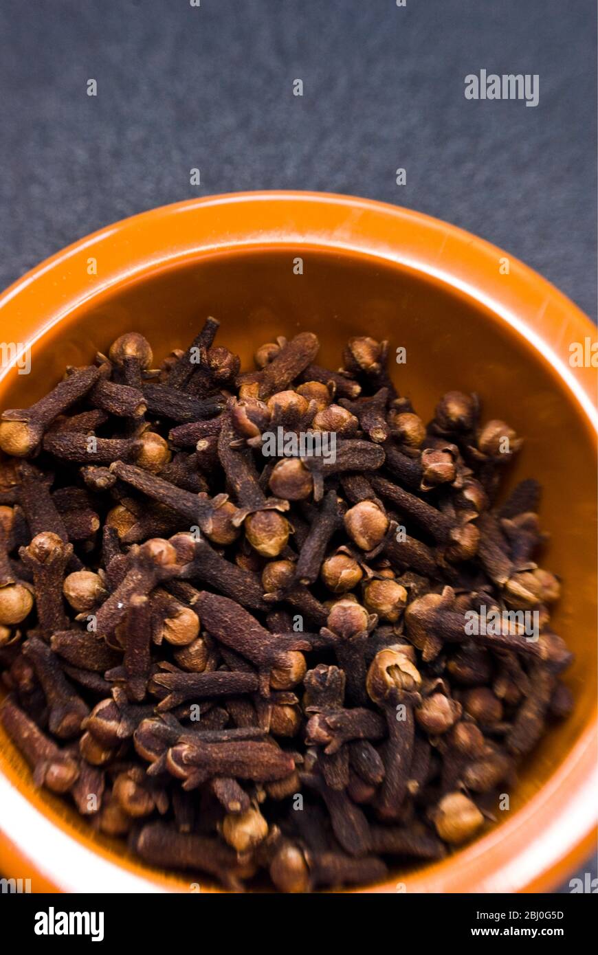 Dried whole cloves hi-res stock photography and images - Alamy
