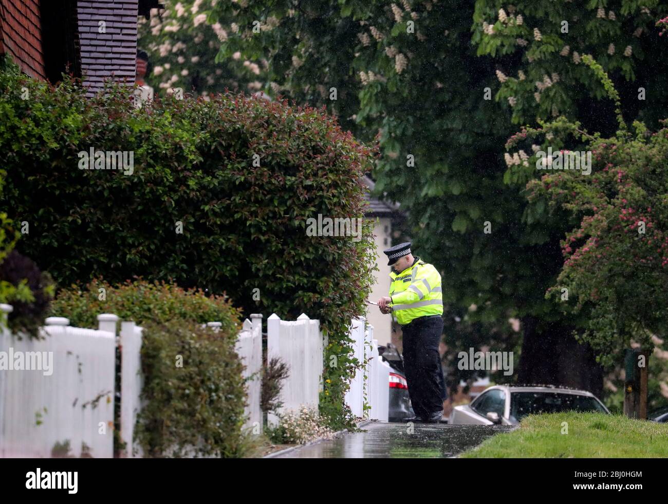 Police officer surrey hi-res stock photography and images - Alamy