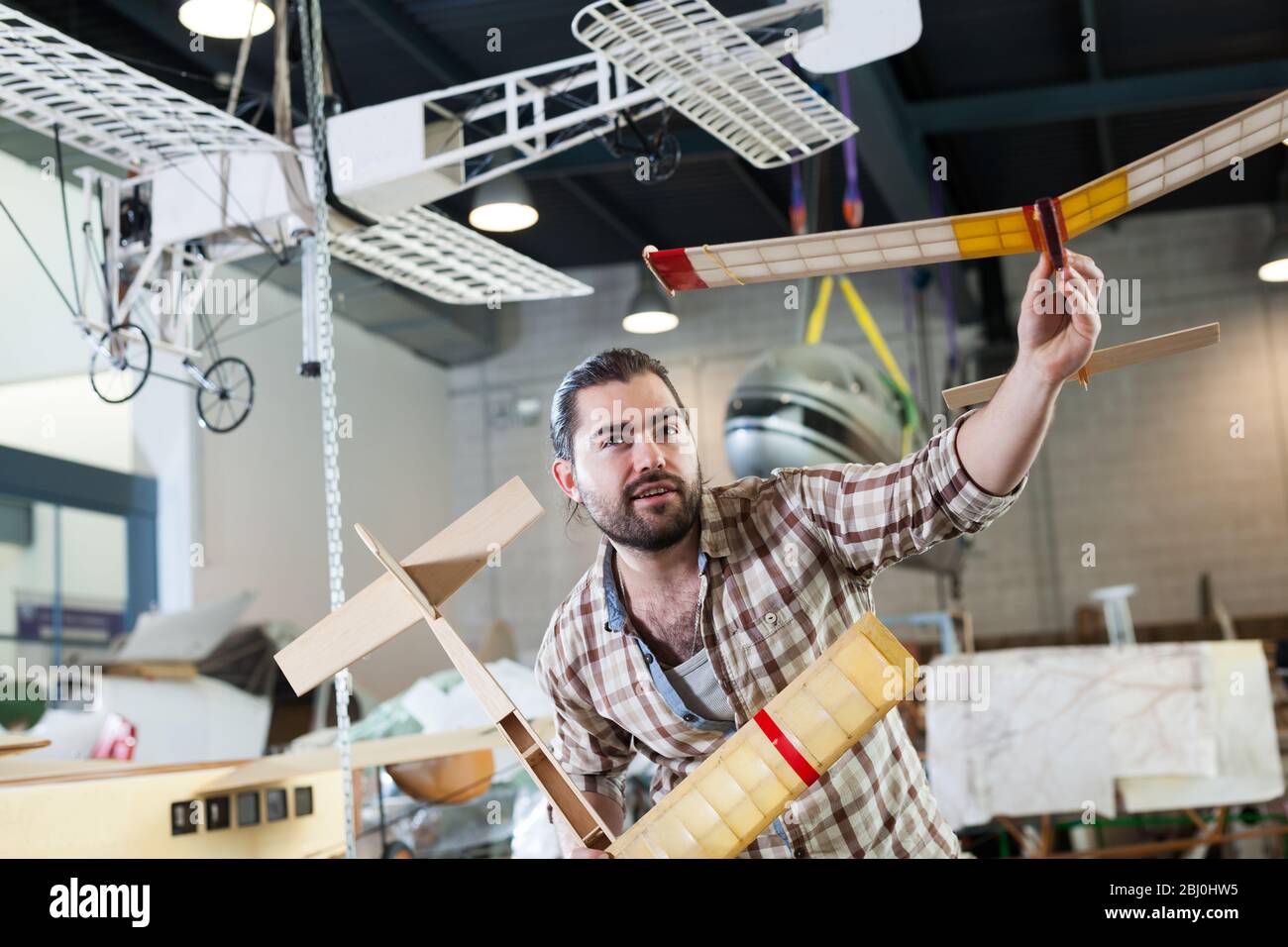 Airplane skeleton hi-res stock photography and images - Alamy