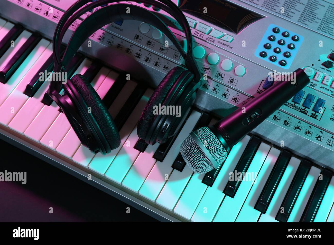 Headphones microphone on synthesizer hi-res stock photography and ...