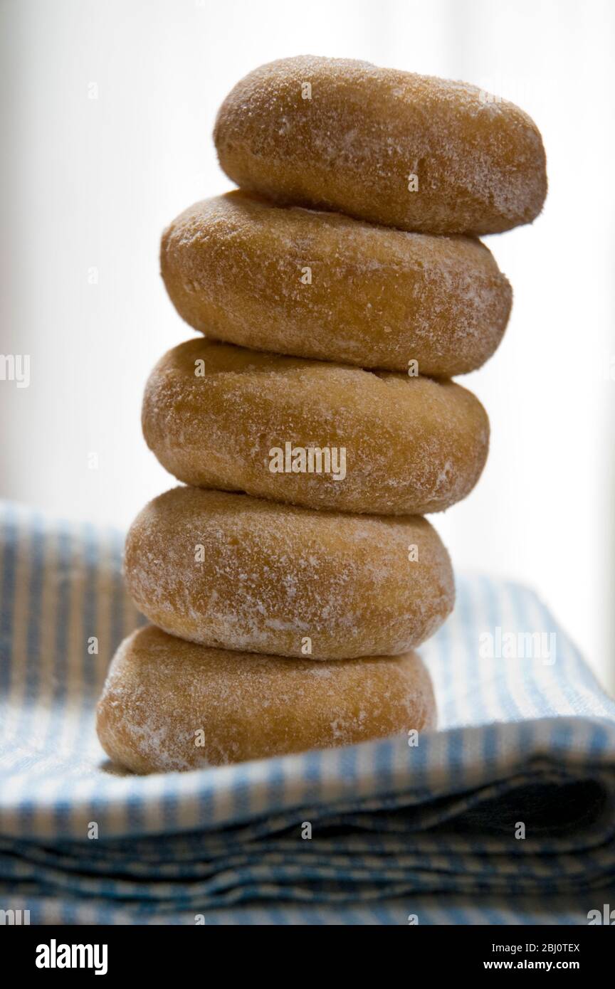 Mini ring doughnuts Stock Photo - Alamy